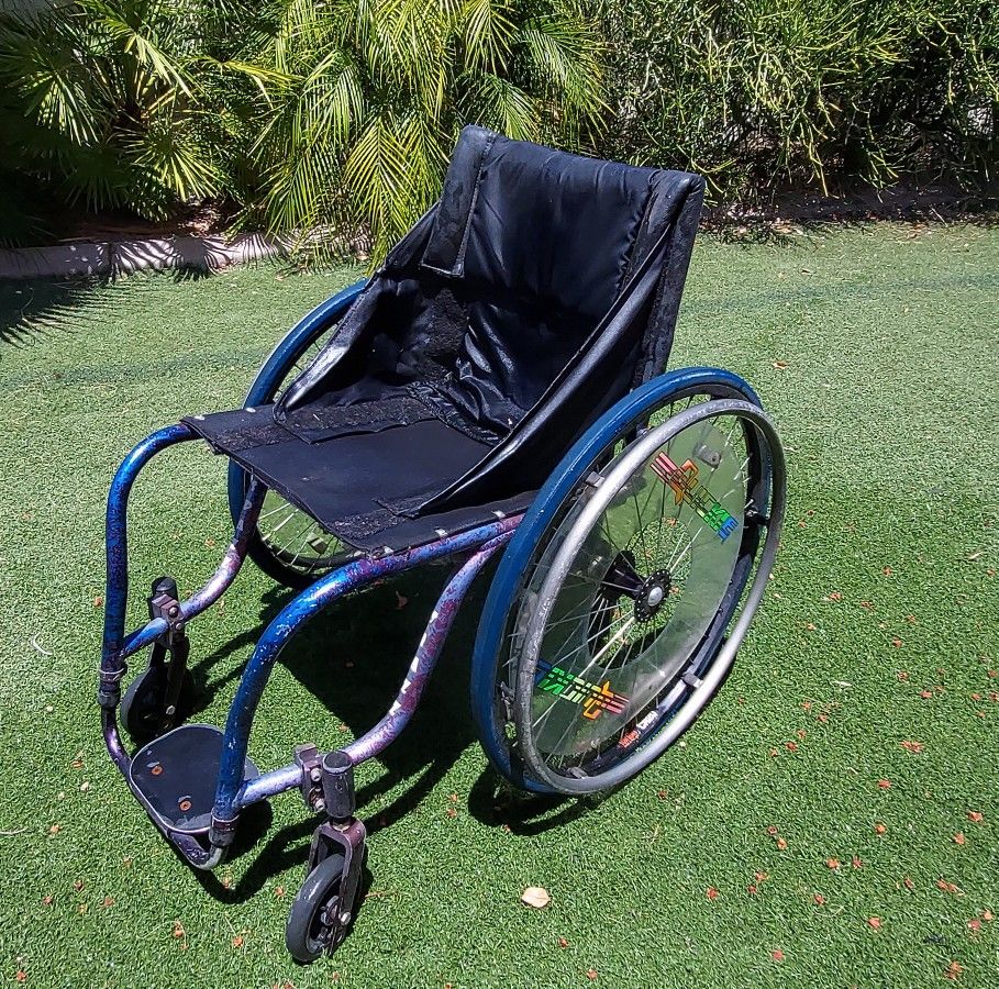 Colors Spazz Ultralight Wheelchair 16wide for Sale in Mesa, AZ - OfferUp