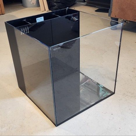 Waterbox 10gal Rimless CUBE Fish Tank for Sale in Ridgefield, WA - OfferUp