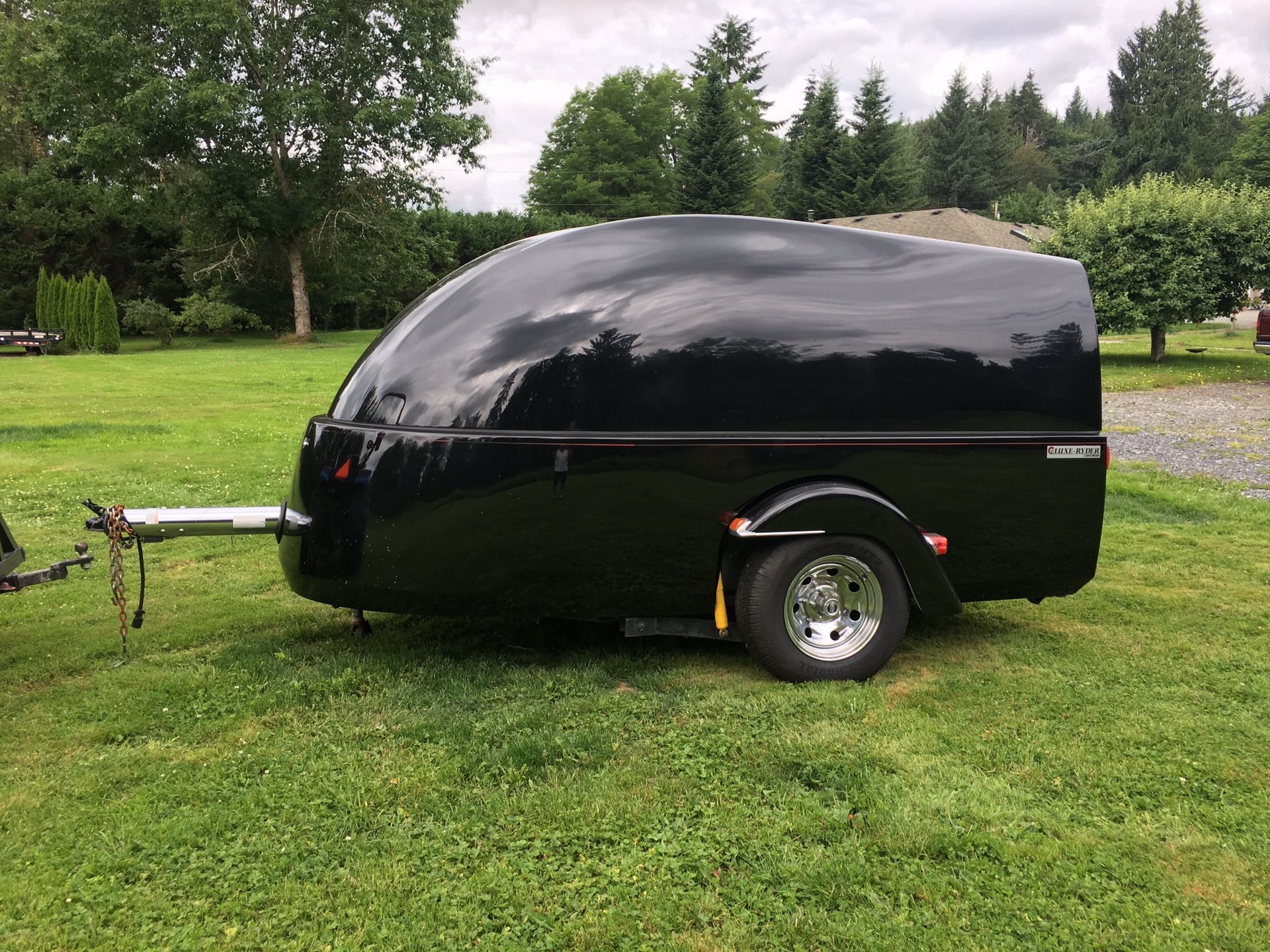 Luxe Ryder clam shell air bagged trailer for Sale in Snohomish, WA ...