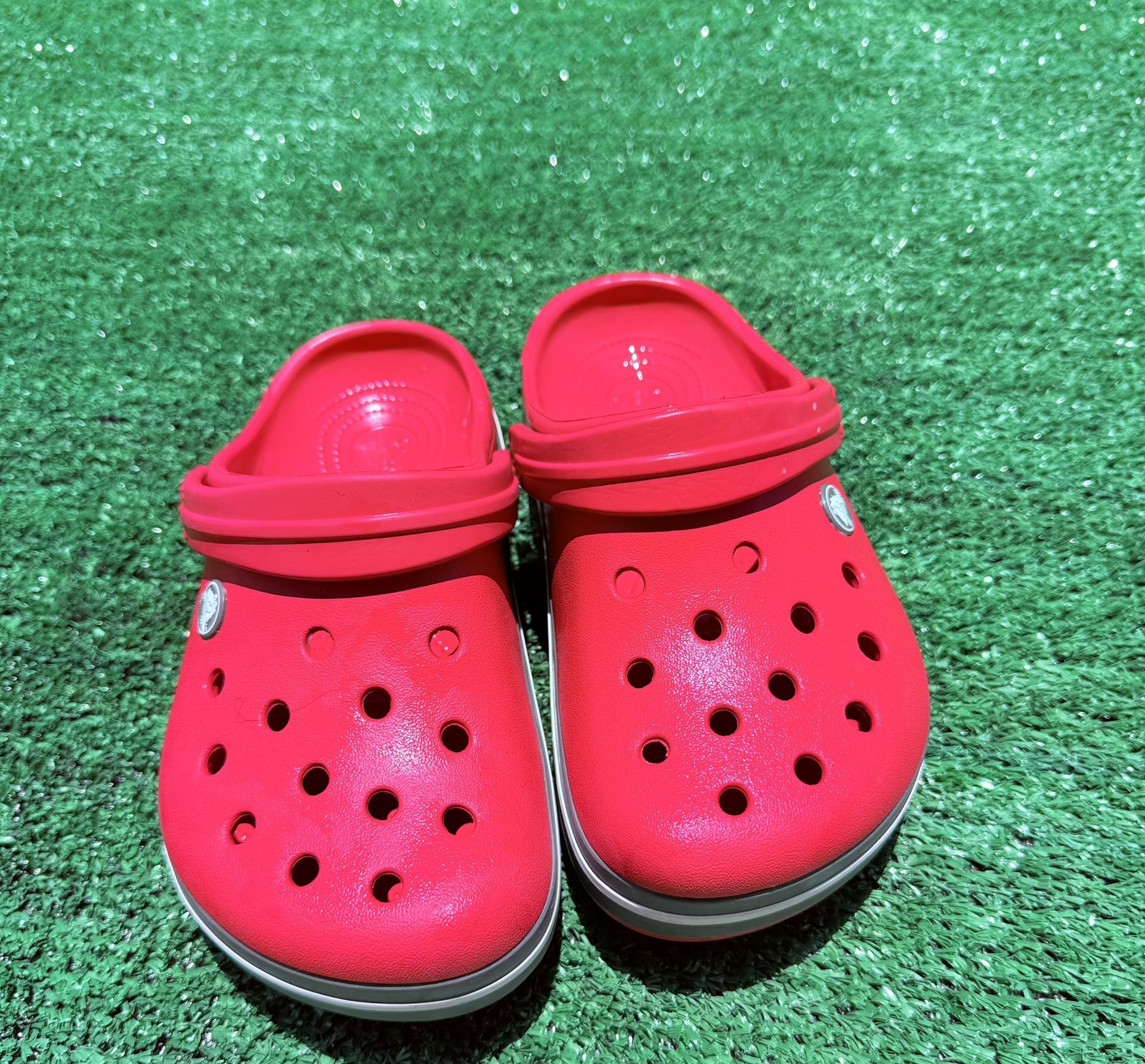Crocs 3Y Used $10 for Sale in Perris, CA - OfferUp