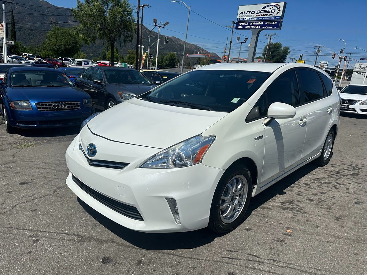 2014 Toyota Prius v for Sale in Glendale, CA - OfferUp