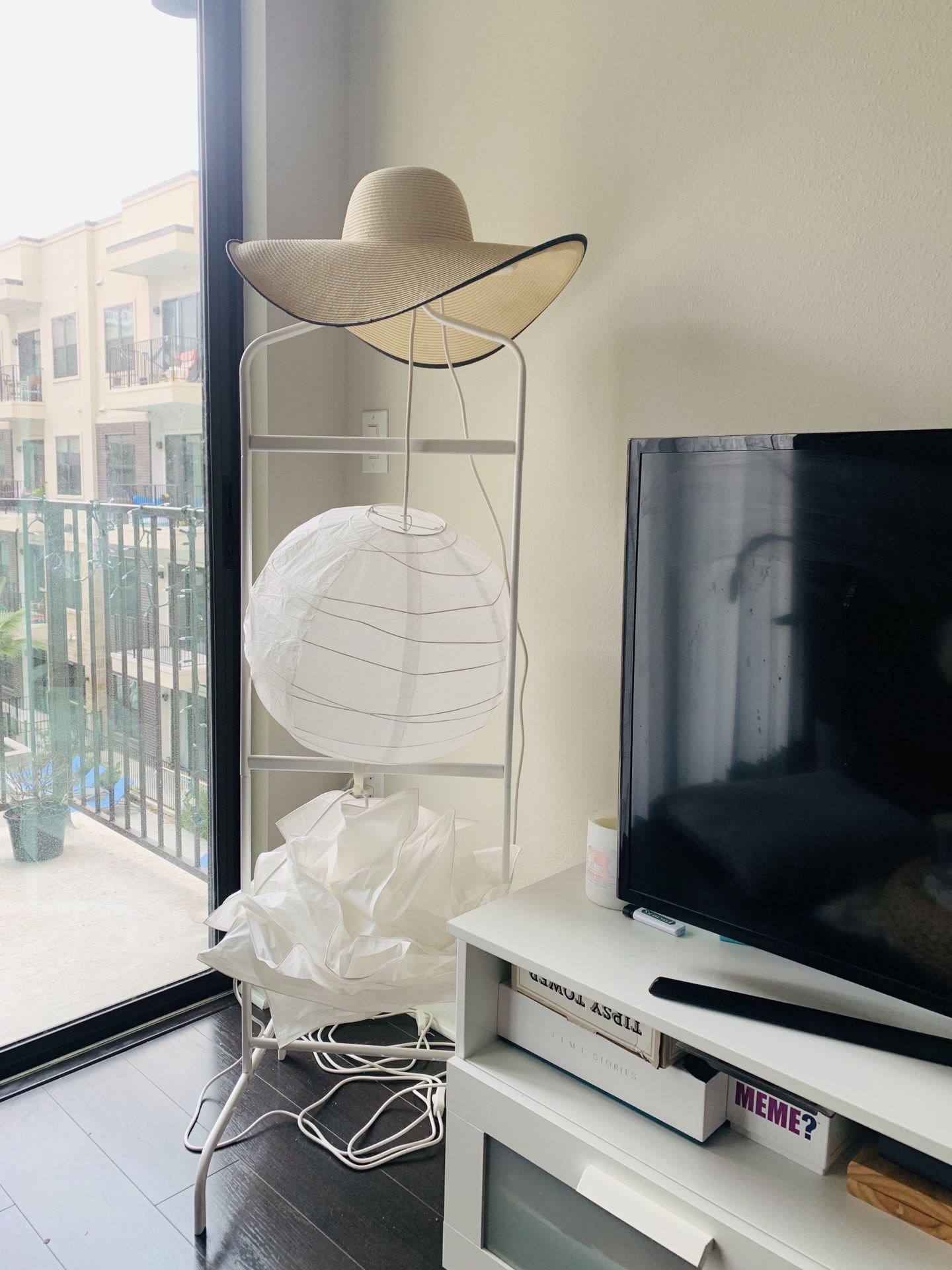 Lamp shades with stand for Sale in Houston, TX - OfferUp