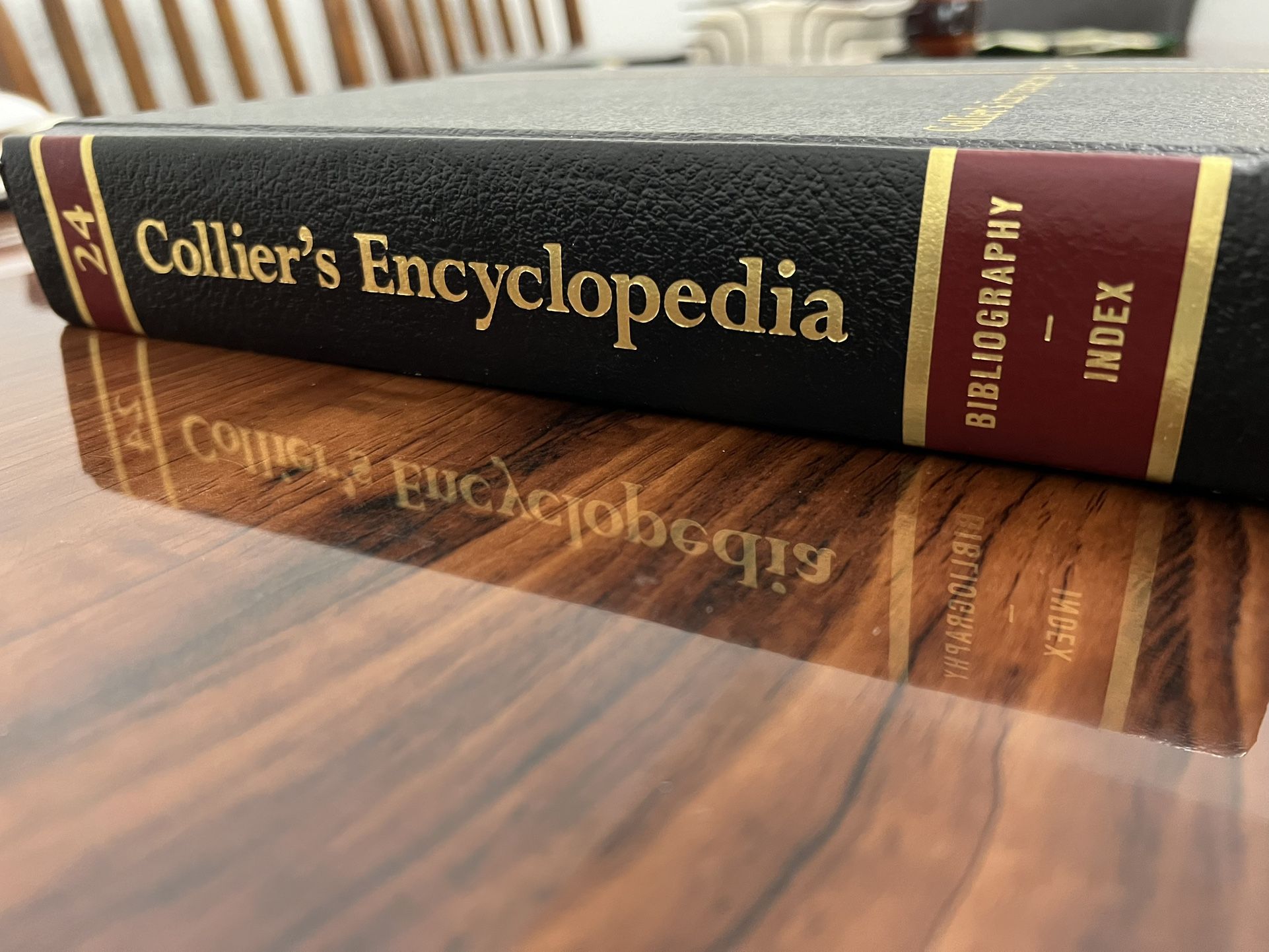 Colliers Encyclopedia Volumes 1-24 for Sale in Miami, FL - OfferUp