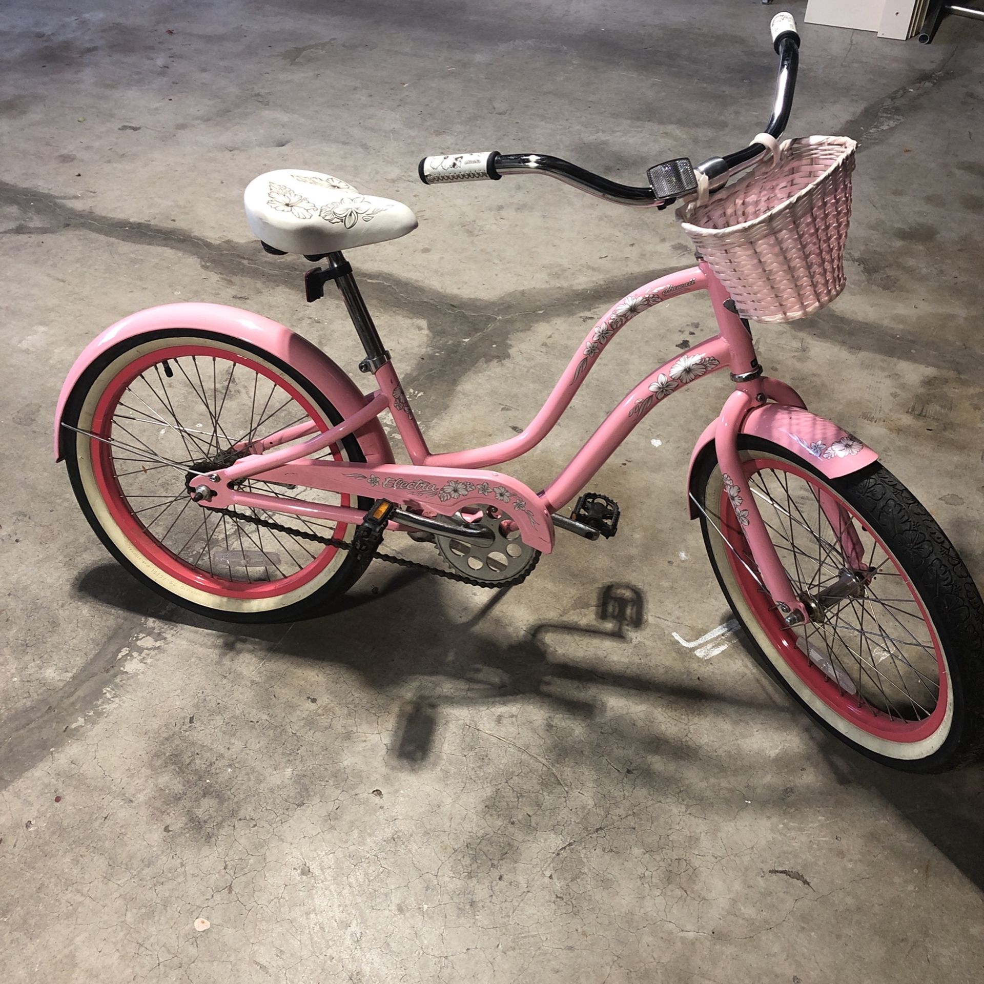Girls Electra 20 Inch Cruiser Bike for Sale in Bonney Lake, WA - OfferUp