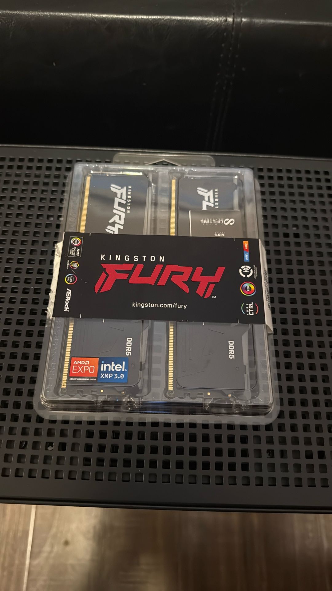 32 gb DDR5 ram (2x16) 5200 mt/s for Sale in Huntington Beach, CA - OfferUp