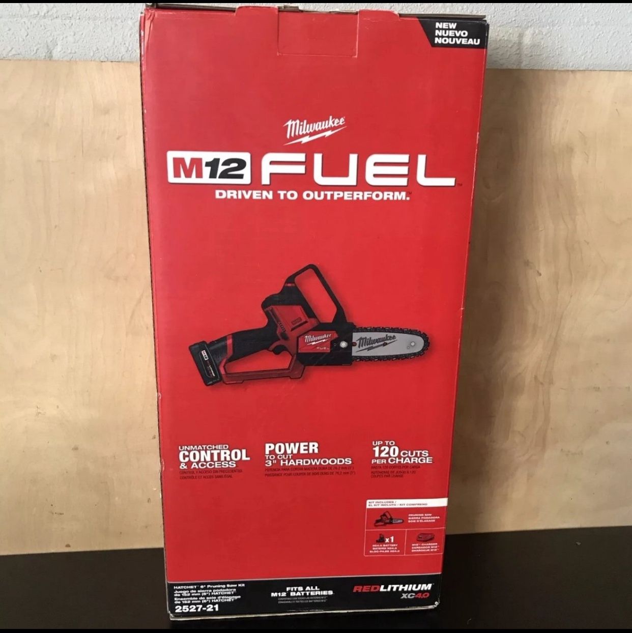 Milwaukee New Kit 6” Hatchet Battery And Charger for Sale in Los ...