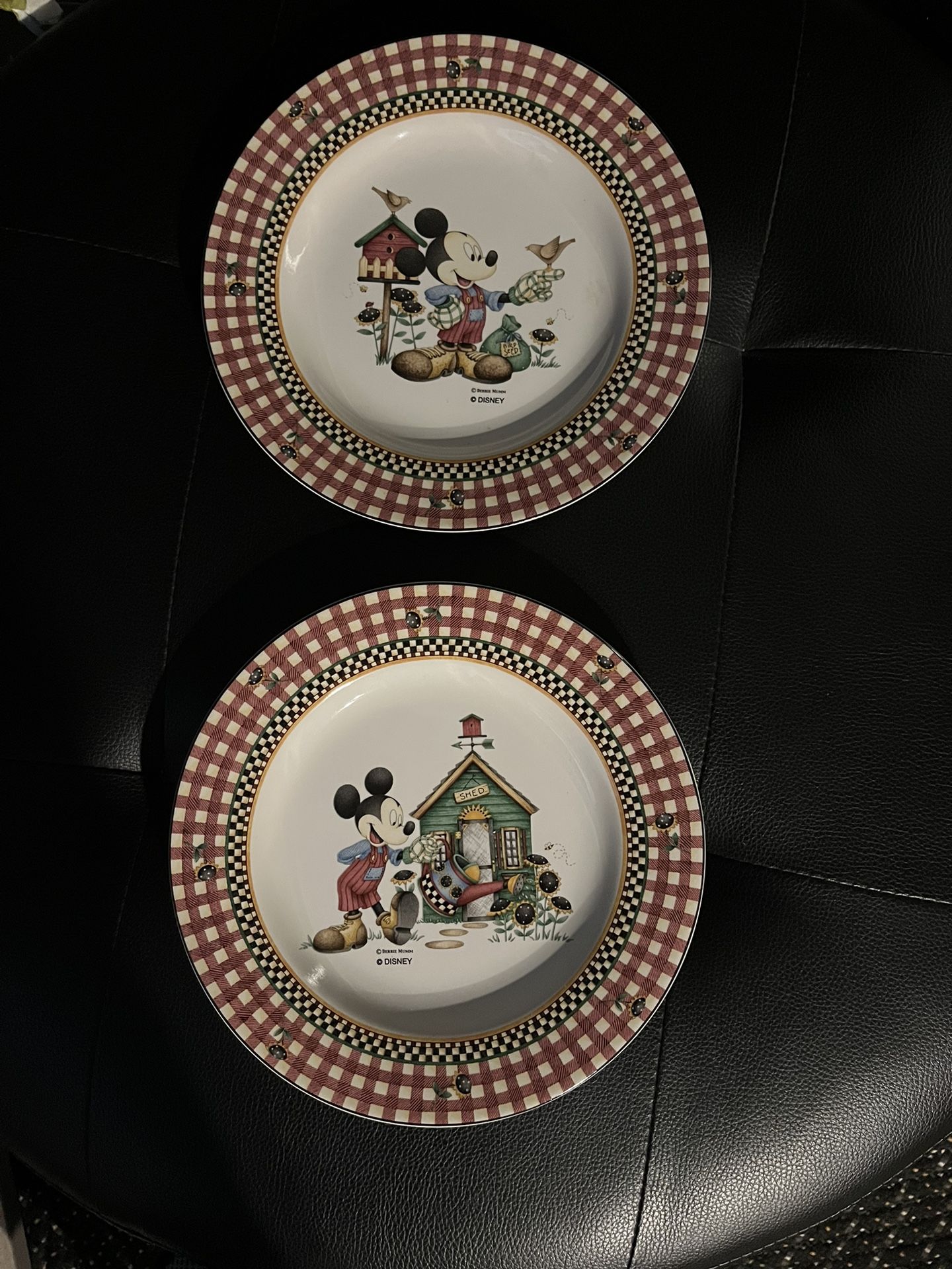 Mickey Mouse Collector Plates /2 for Sale in Di Giorgio, CA - OfferUp