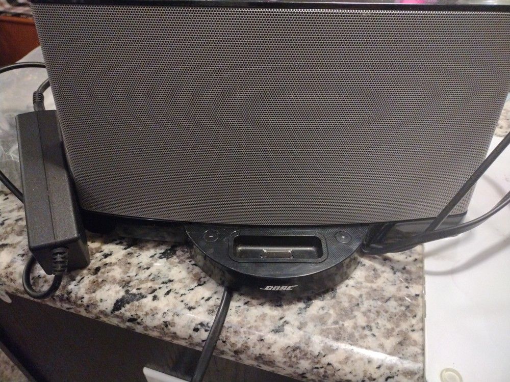 Bose Sound Dock For iPod for Sale in Albuquerque, NM - OfferUp