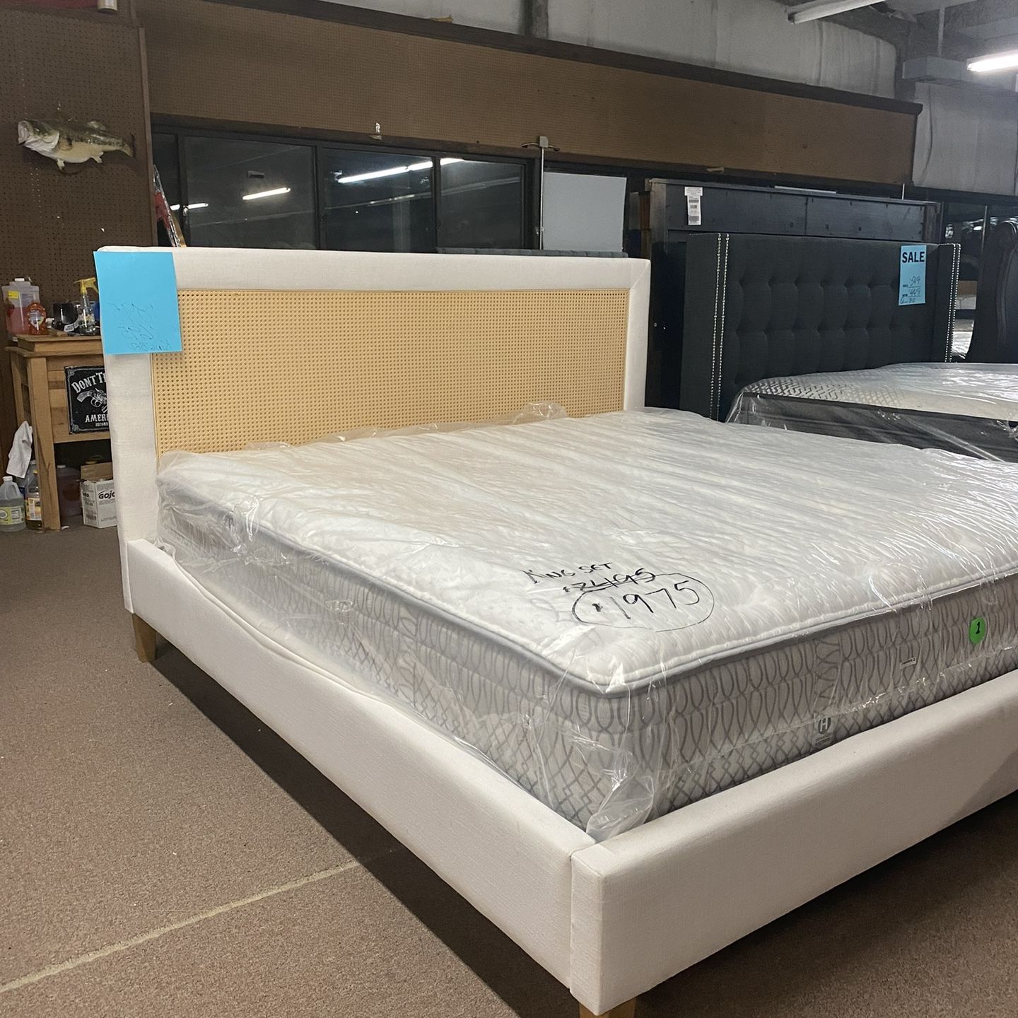 Halie upholstered platform bed store