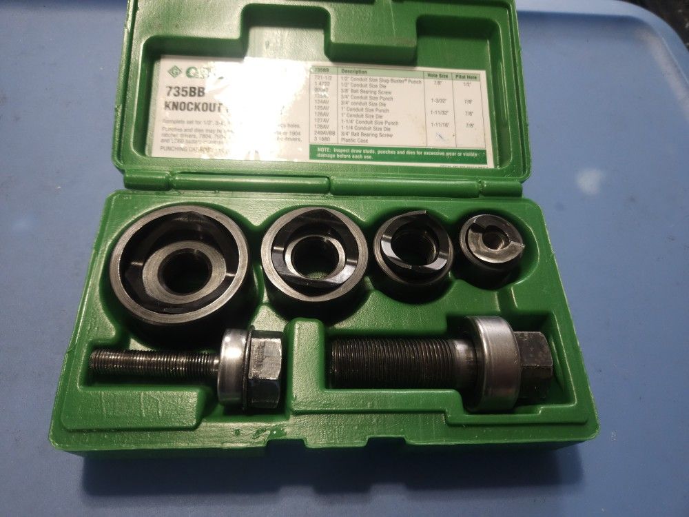 Greenlee 735BB Knockout Punch Kit, 1/2" to 1-1/4" for Sale in Central ...