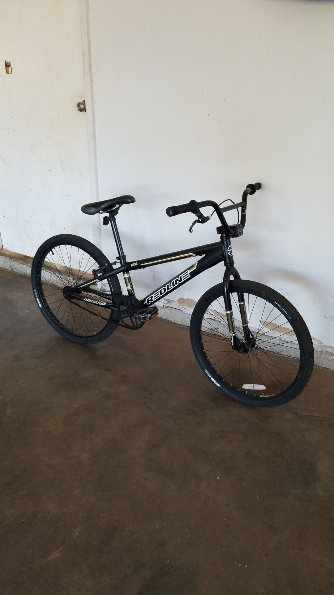 Redline 24-inch BMX for Sale in Ewa Beach, HI - OfferUp