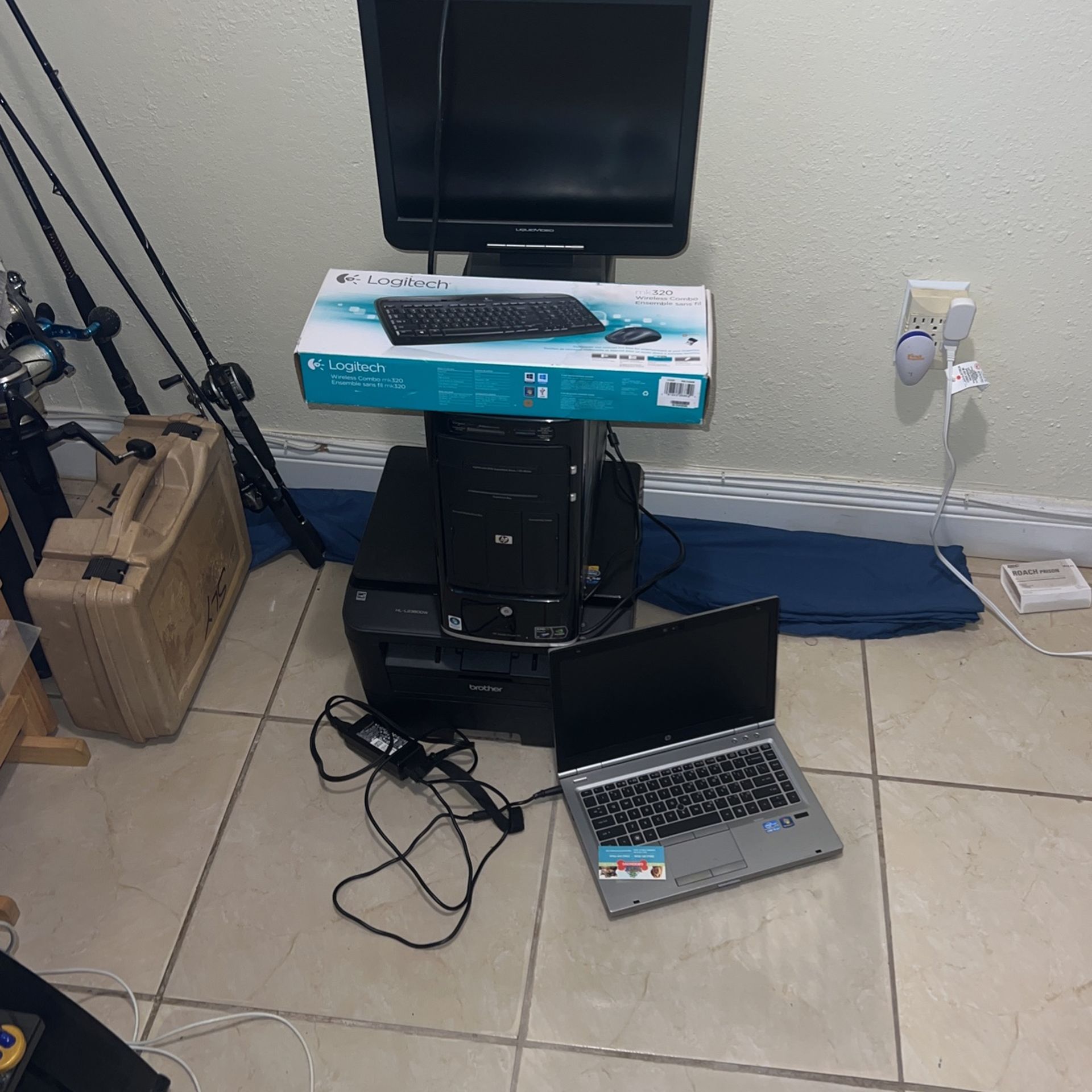 HP Media Center PC with HP Laptop for Sale in Pembroke Pines, FL - OfferUp