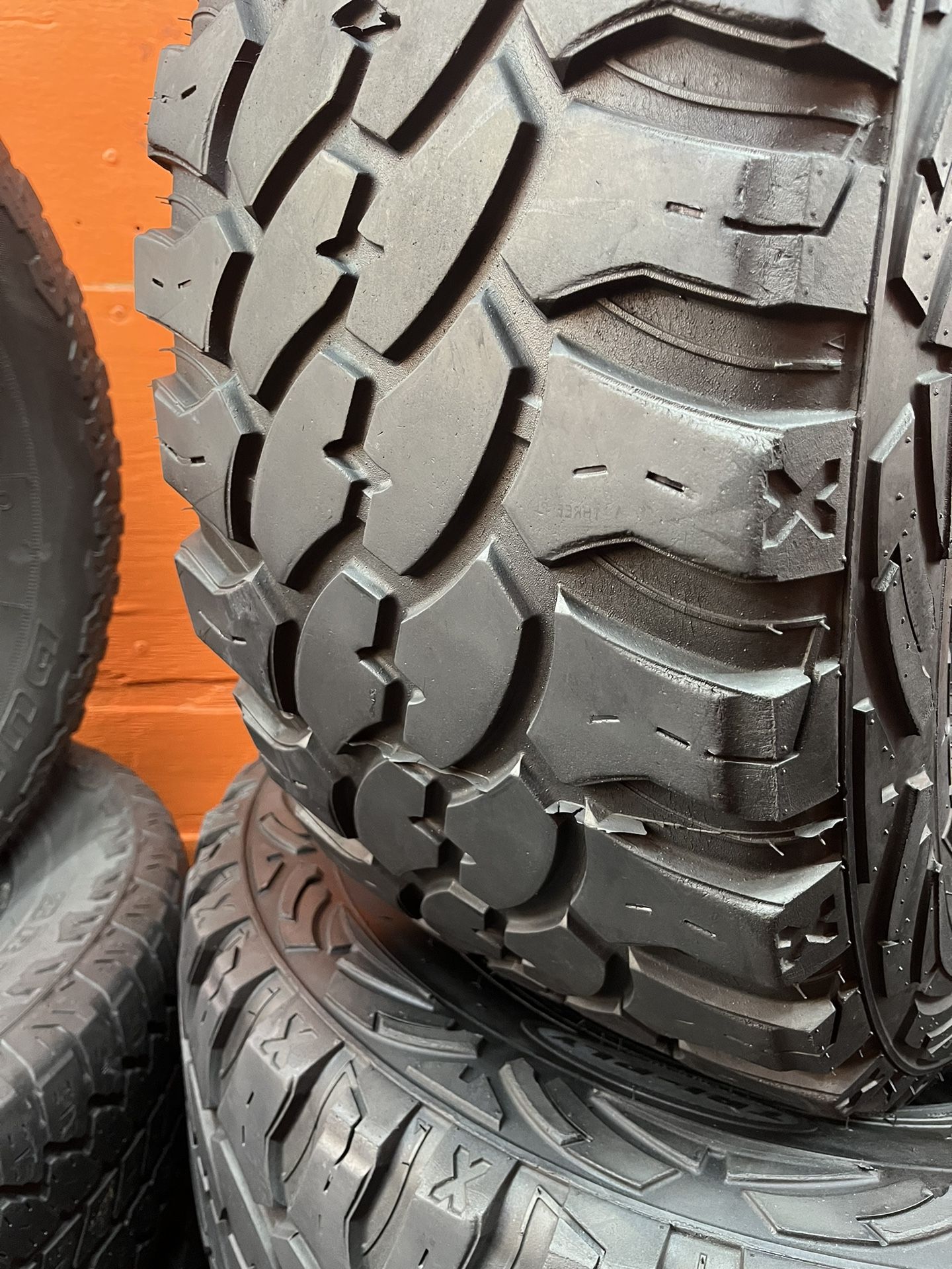 315/70R17 Pro Comp Extreme M/T Full Tire Set for Sale in Arlington, TX ...
