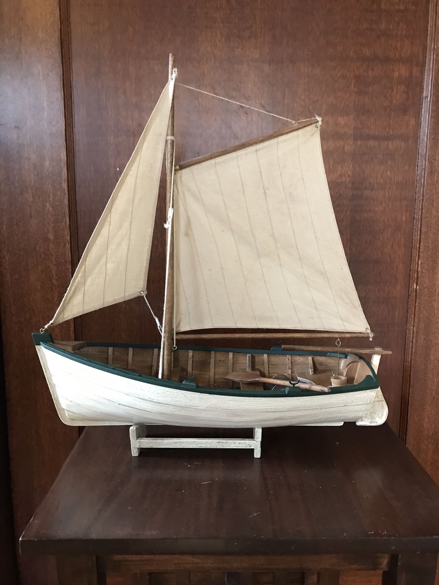 Wooden model Lapstrake Sailing/Rowboat Lobster/crab Fishing Boat ...