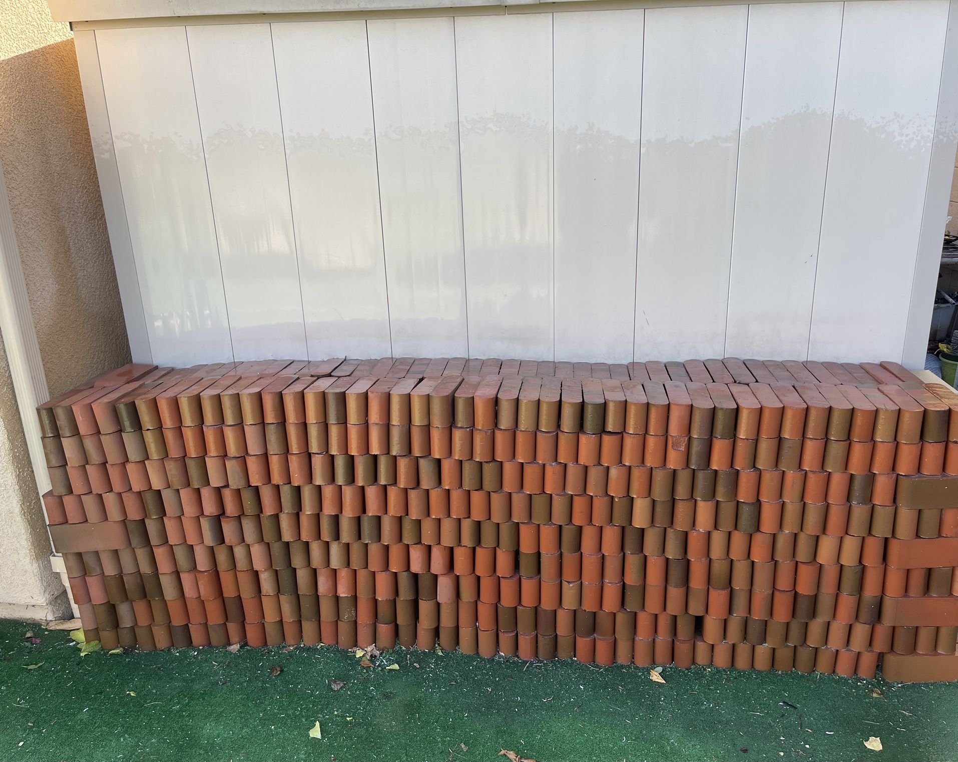 100 Qty Double Bullnose Clay Brick Wall Cap Coping for Sale in Anaheim ...