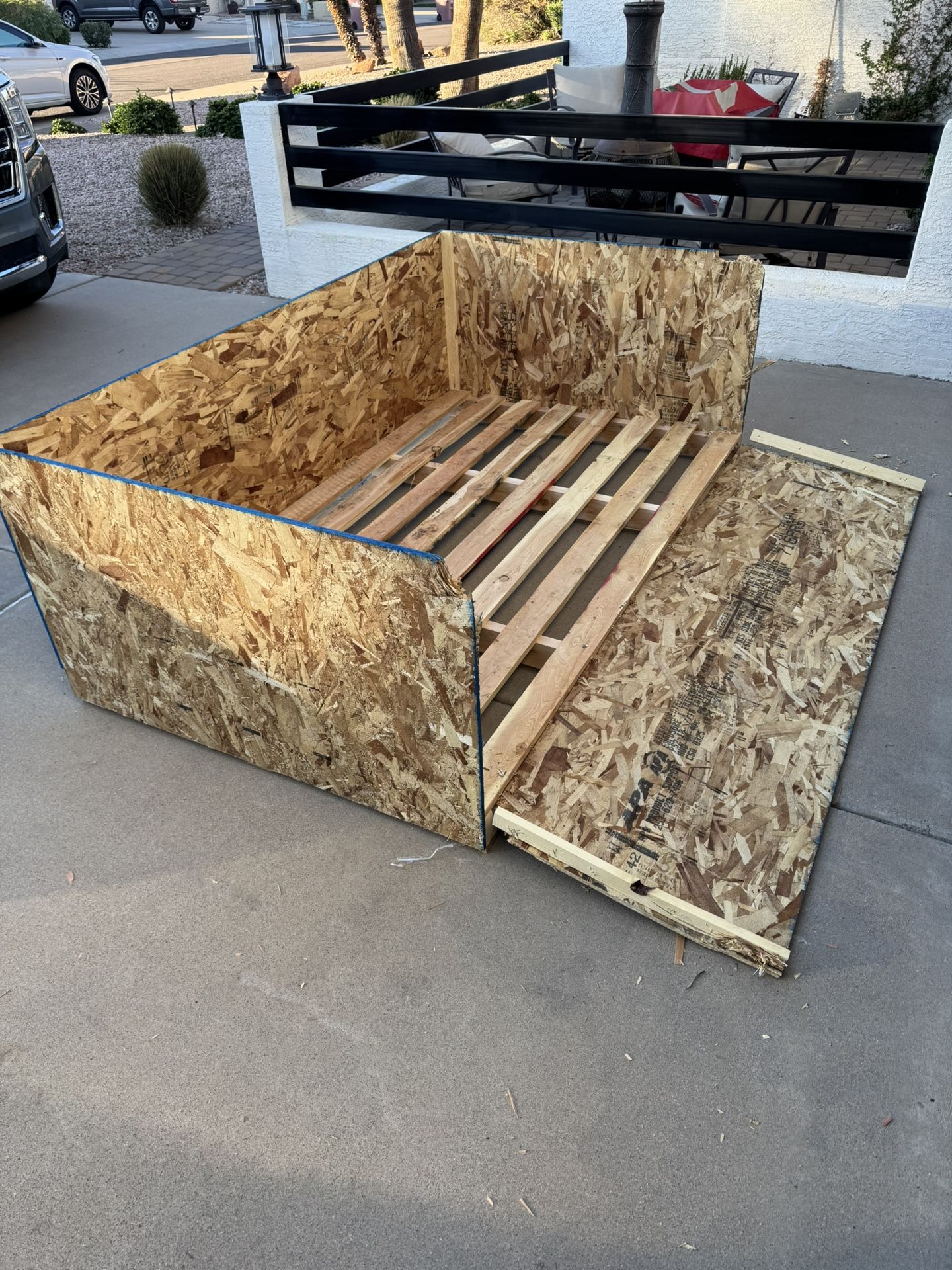 FREE Pallet + OSB Crate Box (Pickup Only) for Sale in Scottsdale, AZ ...