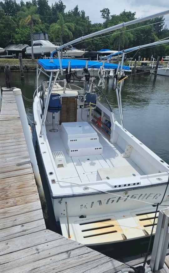 1991 Shamrock 26 LE for Sale in Fort Lauderdale, FL - OfferUp