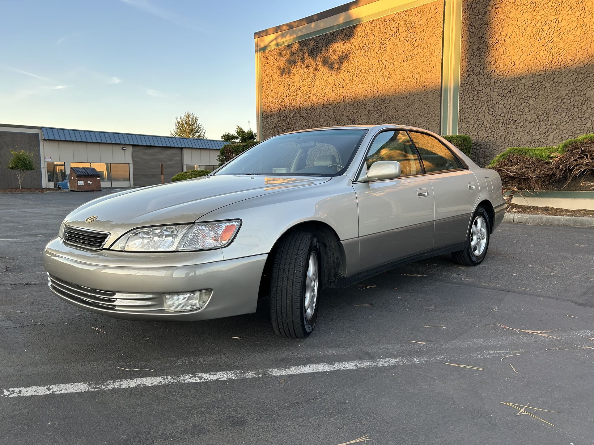 1998 Lexus ES 300 for Sale in Auburn, WA - OfferUp