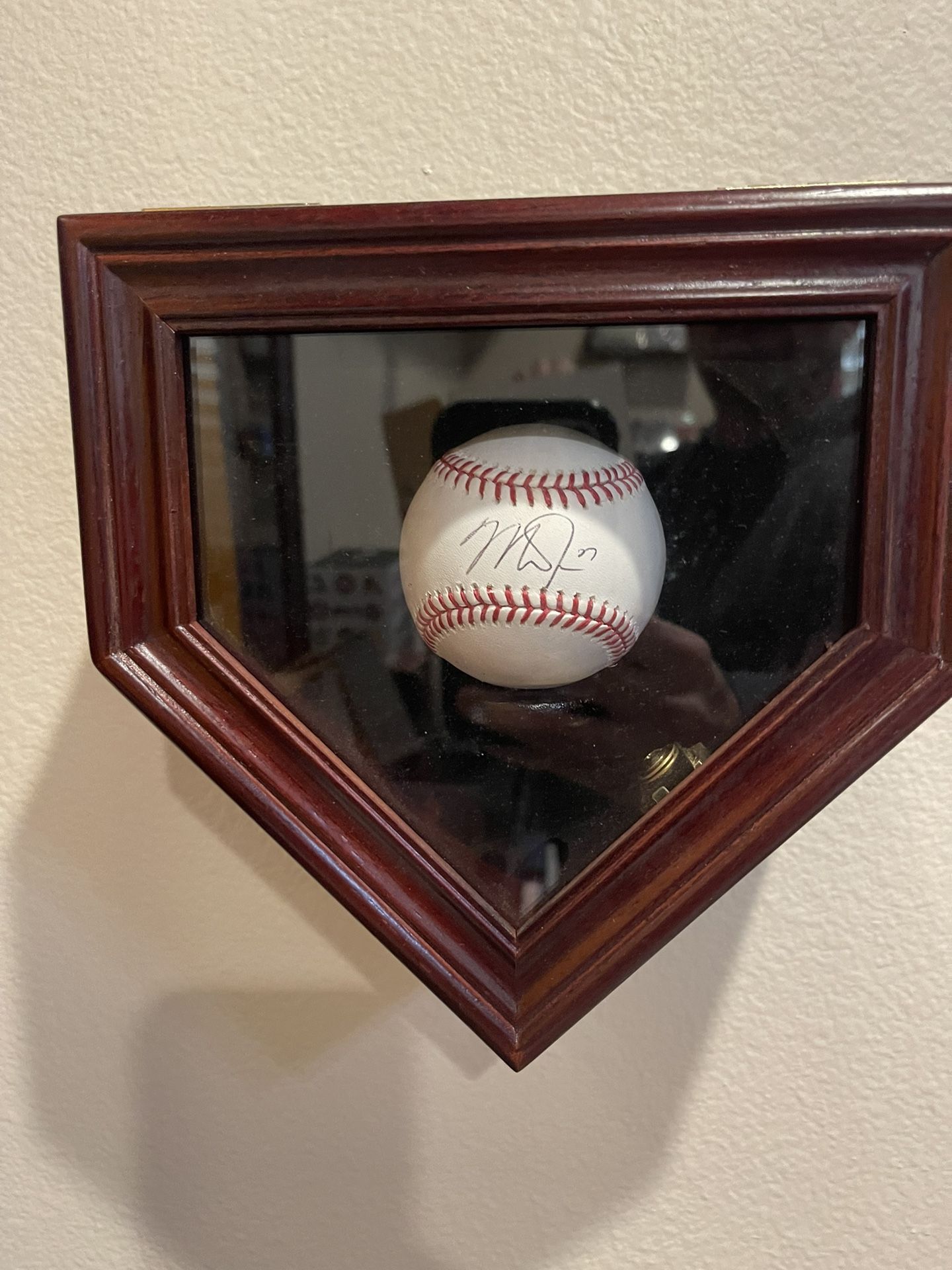 Baseball Display Case W/lock for Sale in Huntington Beach, CA - OfferUp
