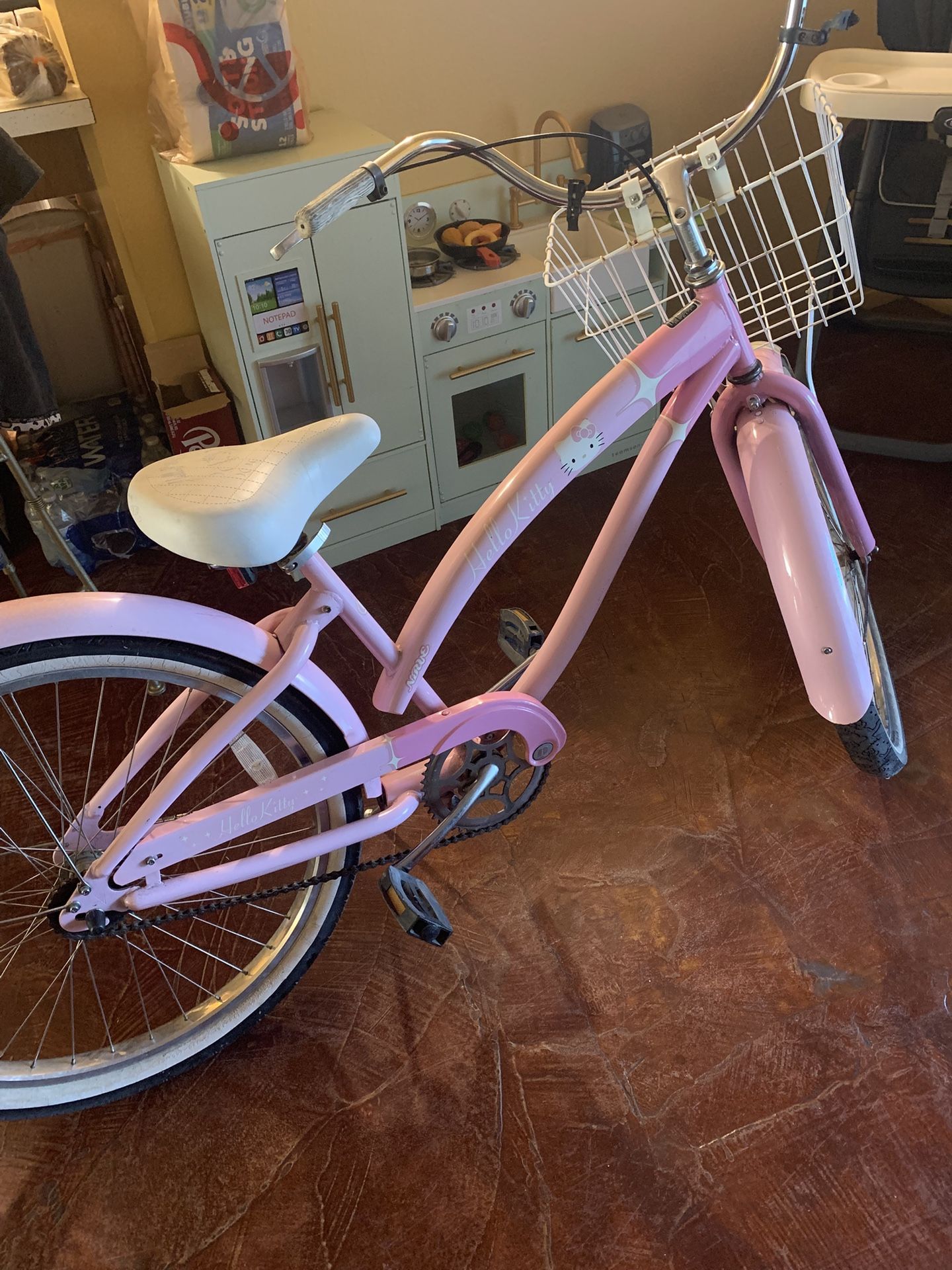 Hello Kitty Beach Cruiser for Sale in Tempe, AZ - OfferUp