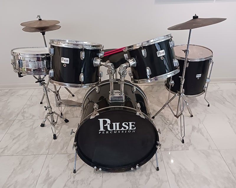 Pulse Complete 5-Piece Drum Set with Cymbols for Sale in Dallas, TX ...