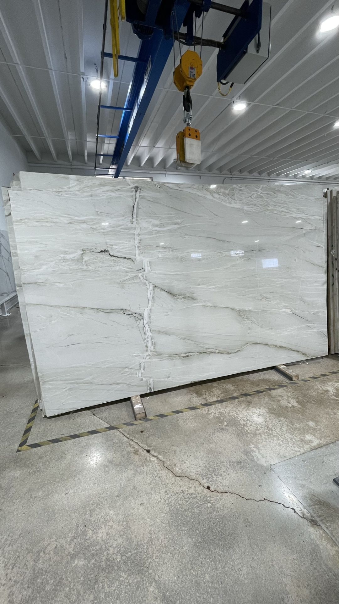 QUARZITE SLABS LE BLANC 2 CM for Sale in Miami, FL - OfferUp