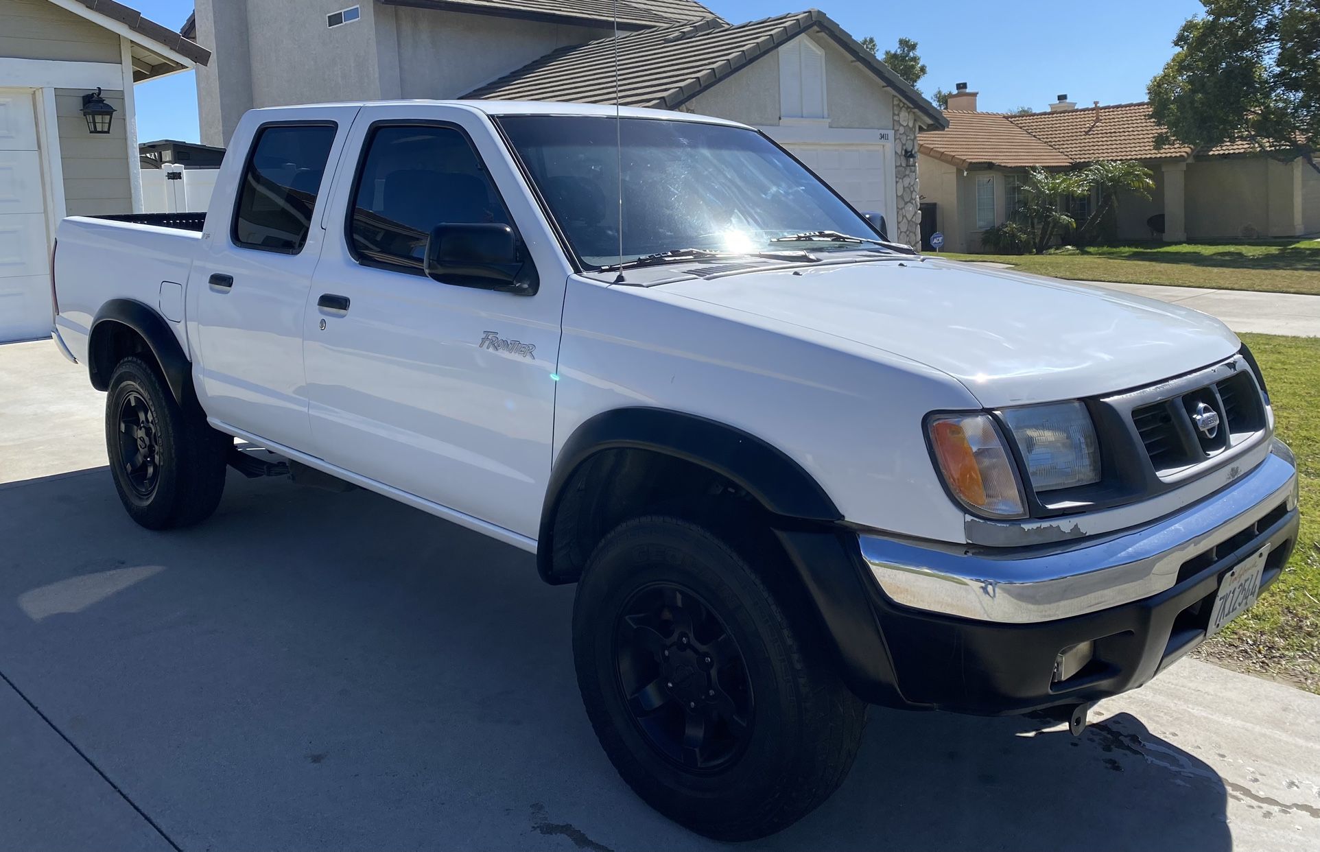 2000 Nissan Frontier for Sale in Rialto, CA - OfferUp
