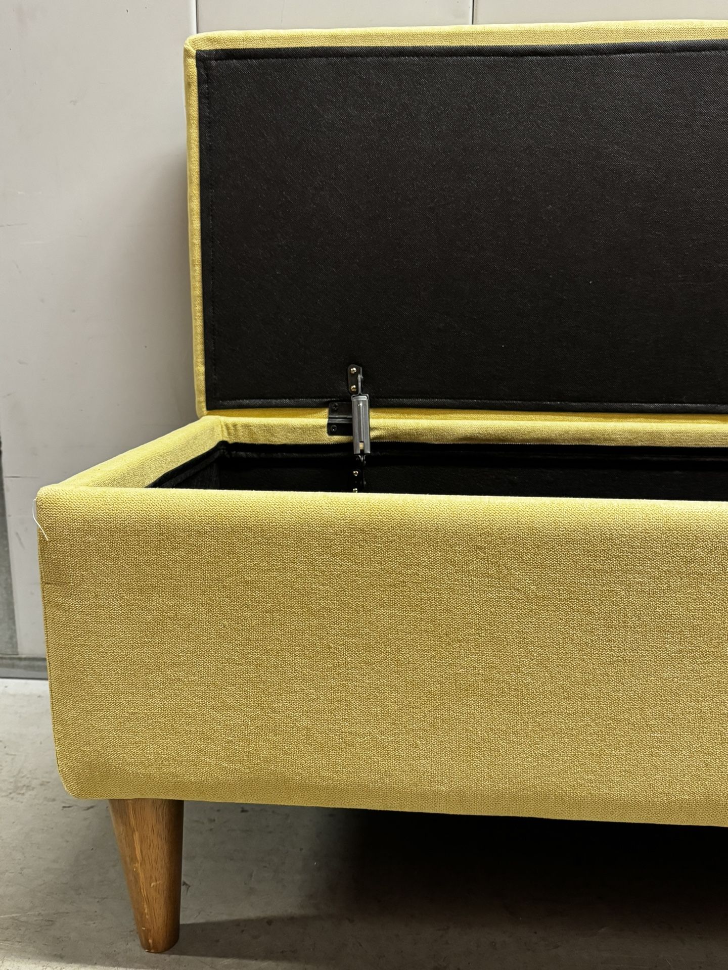 Ottoman Bench w/ Storage for Sale in Yonkers, NY - OfferUp