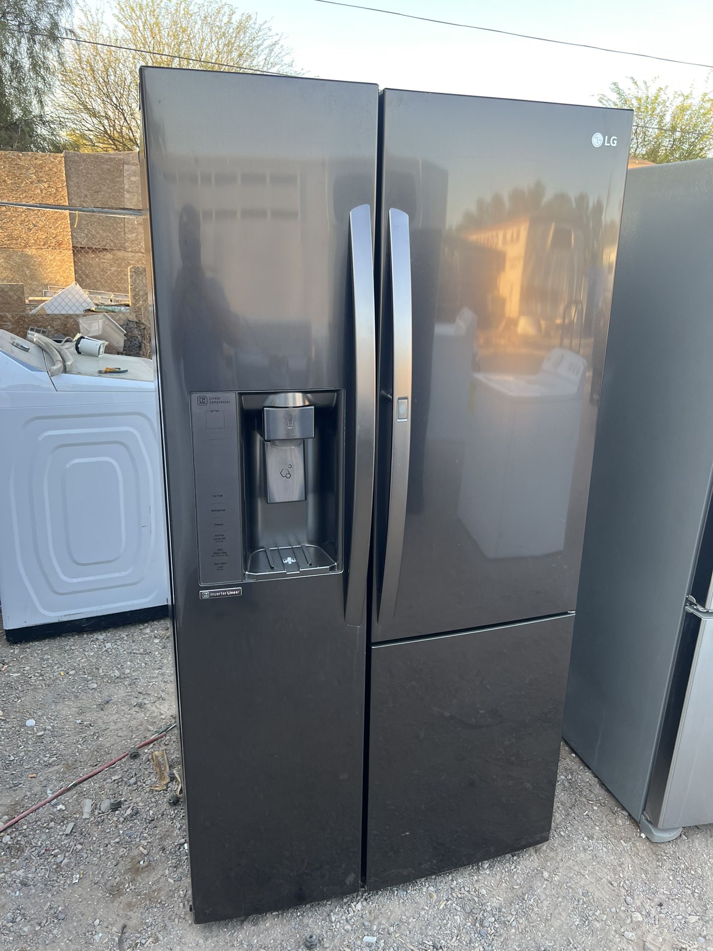LG REFRIGERATOR for Sale in Las Vegas, NV - OfferUp