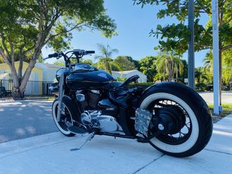 Suzuki Boulevard C50 Bobber