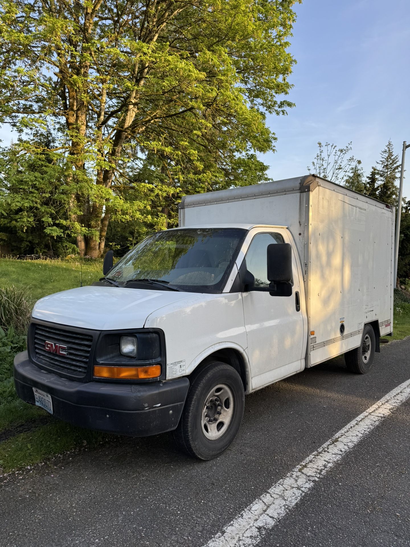 2004 Gmc Box van for Sale in Snohomish, WA - OfferUp