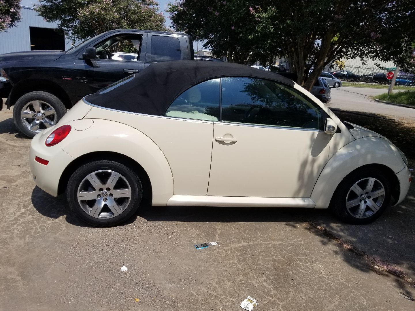 2006 Volkswagen New Beetle for Sale in Houston, TX - OfferUp