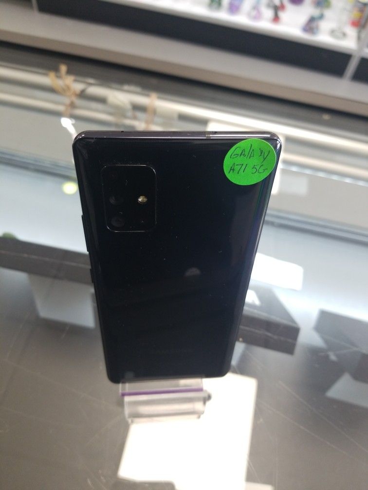 SAMSUNG Galaxy A71 5G Unlocked for Sale in Boynton Beach, FL - OfferUp