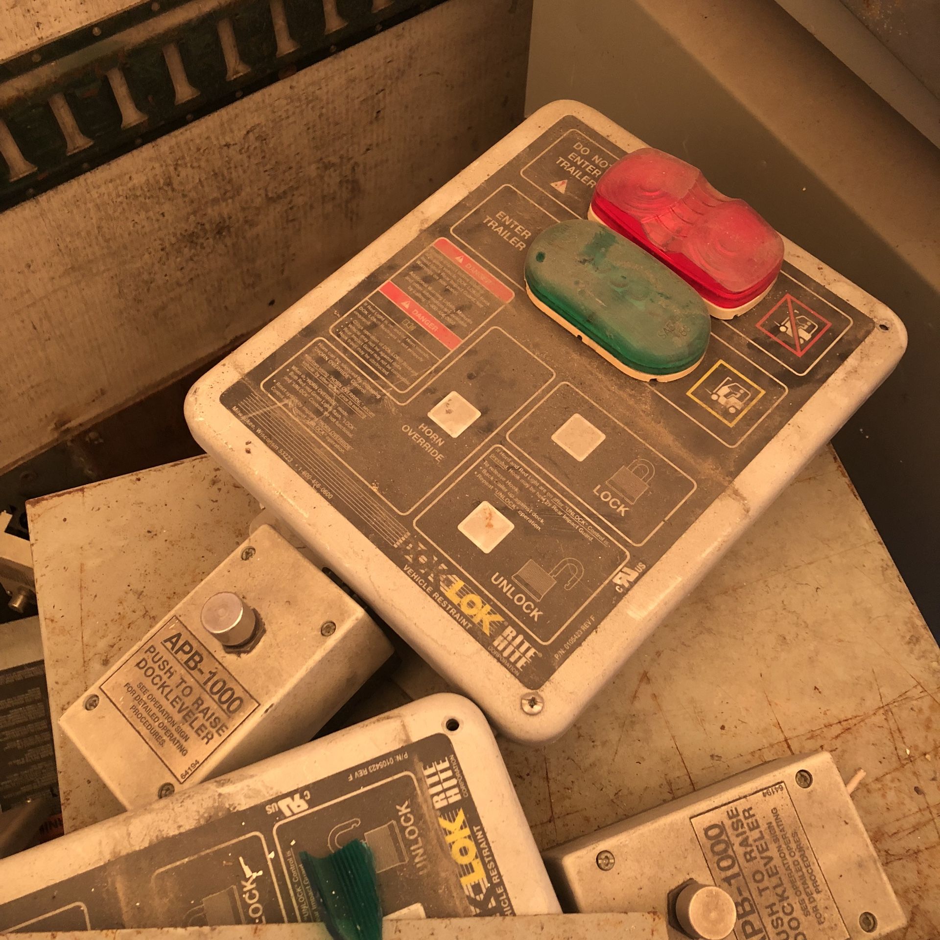 Rite Hite Dock Lock Control Box P/N: 0105423 REV F for Sale in Houston ...