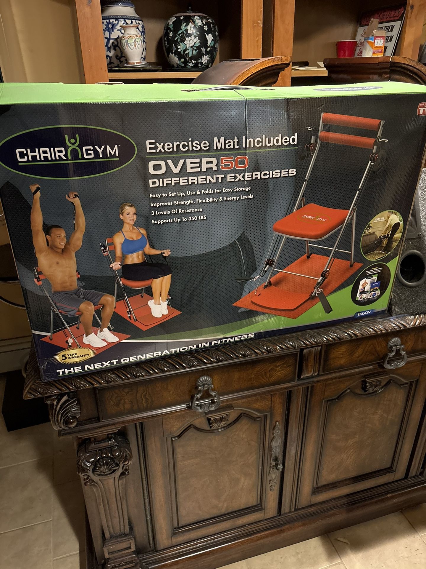 Exercise Chair W/ Mat for Sale in Yonkers, NY - OfferUp