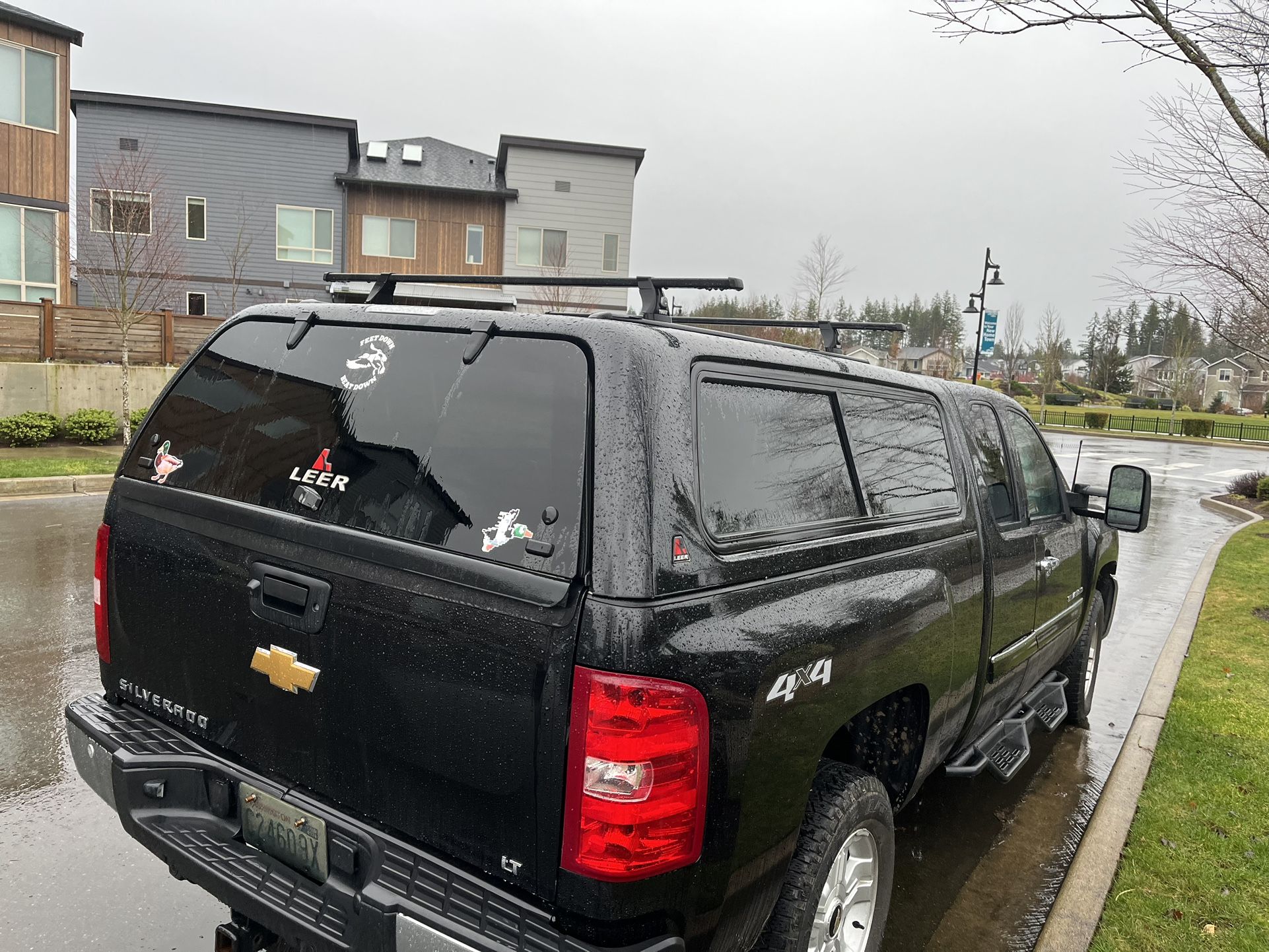 2007-2013 Leer 100XR Canopy (black) 6.5ft Bed for Sale in Black Diamond ...