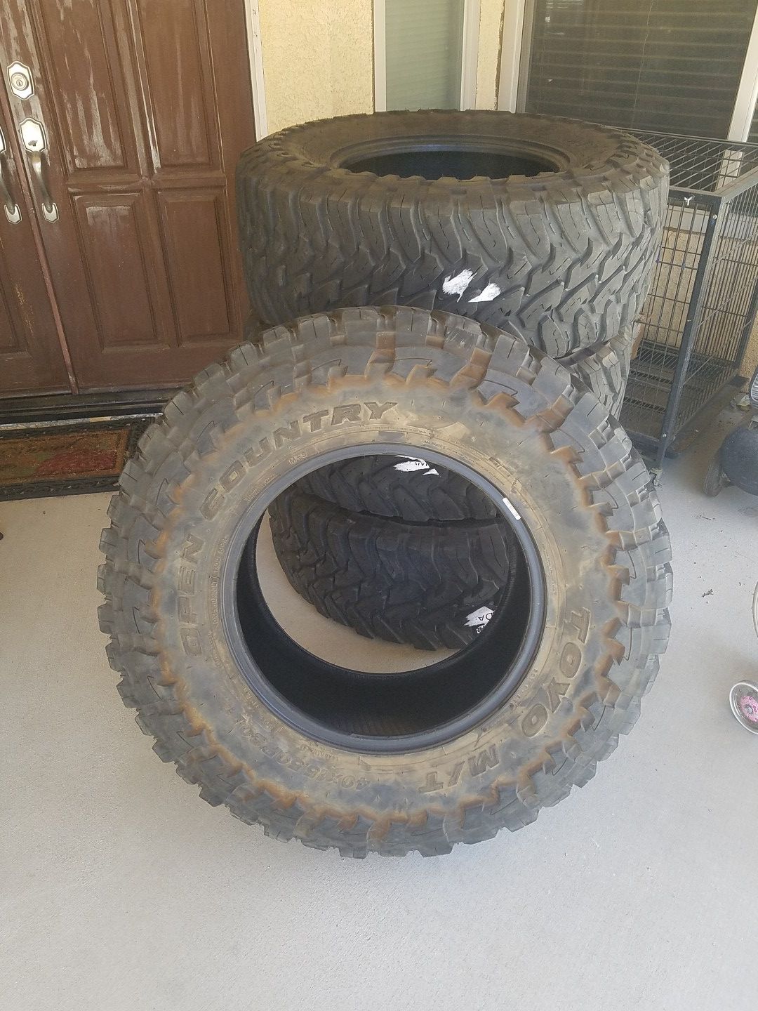 Toyo mt open country 40x15.5 r20 40 mud tire for Sale in Corona, CA ...