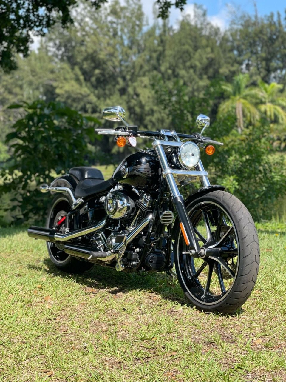 2015 HARLEY-DAVIDSON BREAKOUT for Sale in Sunny Isles Beach, FL - OfferUp