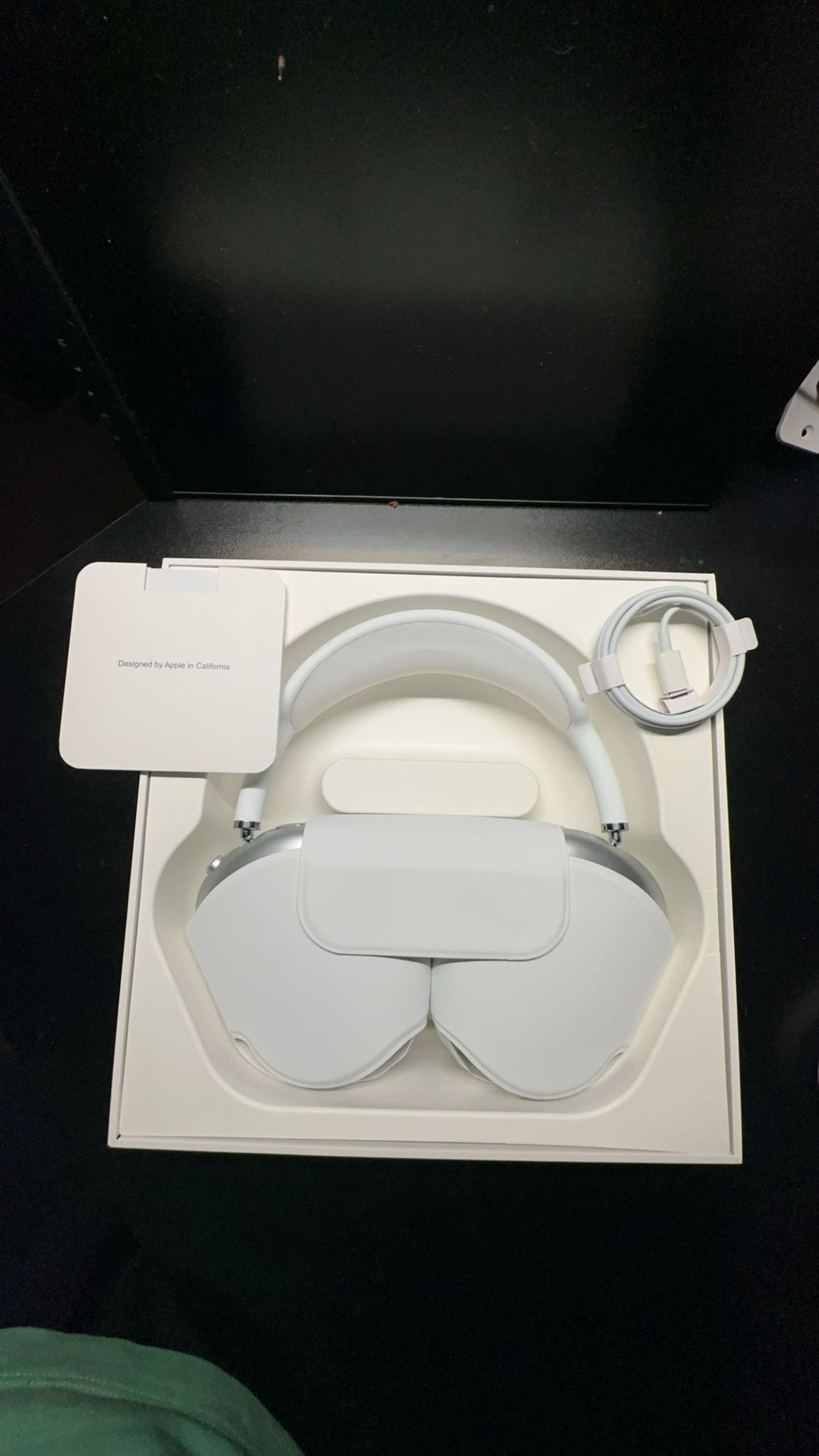 Brand New Airpod Maxs White for Sale in Springdale, AR - OfferUp