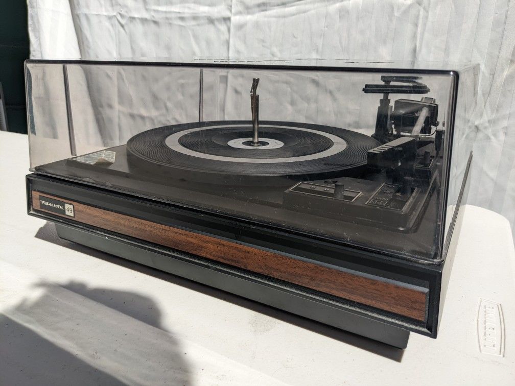Vintage Radio Shack, Realistic 49 Turntable Record Player for Sale in ...