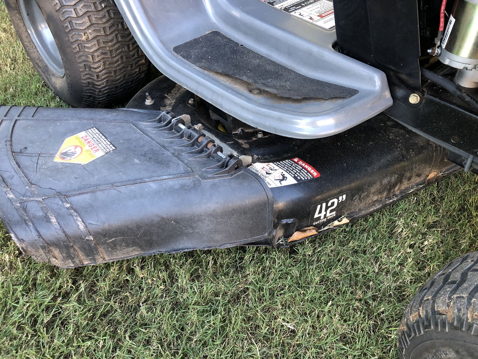 Craftsman LT1500 riding mower for Sale in Douglasville, GA - OfferUp