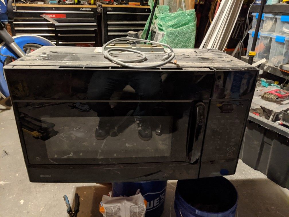 Kenmore model #721.80039700 black microwave for Sale in Mobile, AL ...