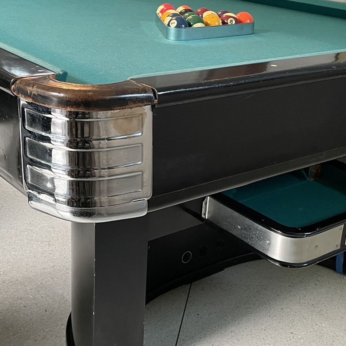 Brunswick Paramount 1920 Antique Pool Table for Sale in West Hollywood ...
