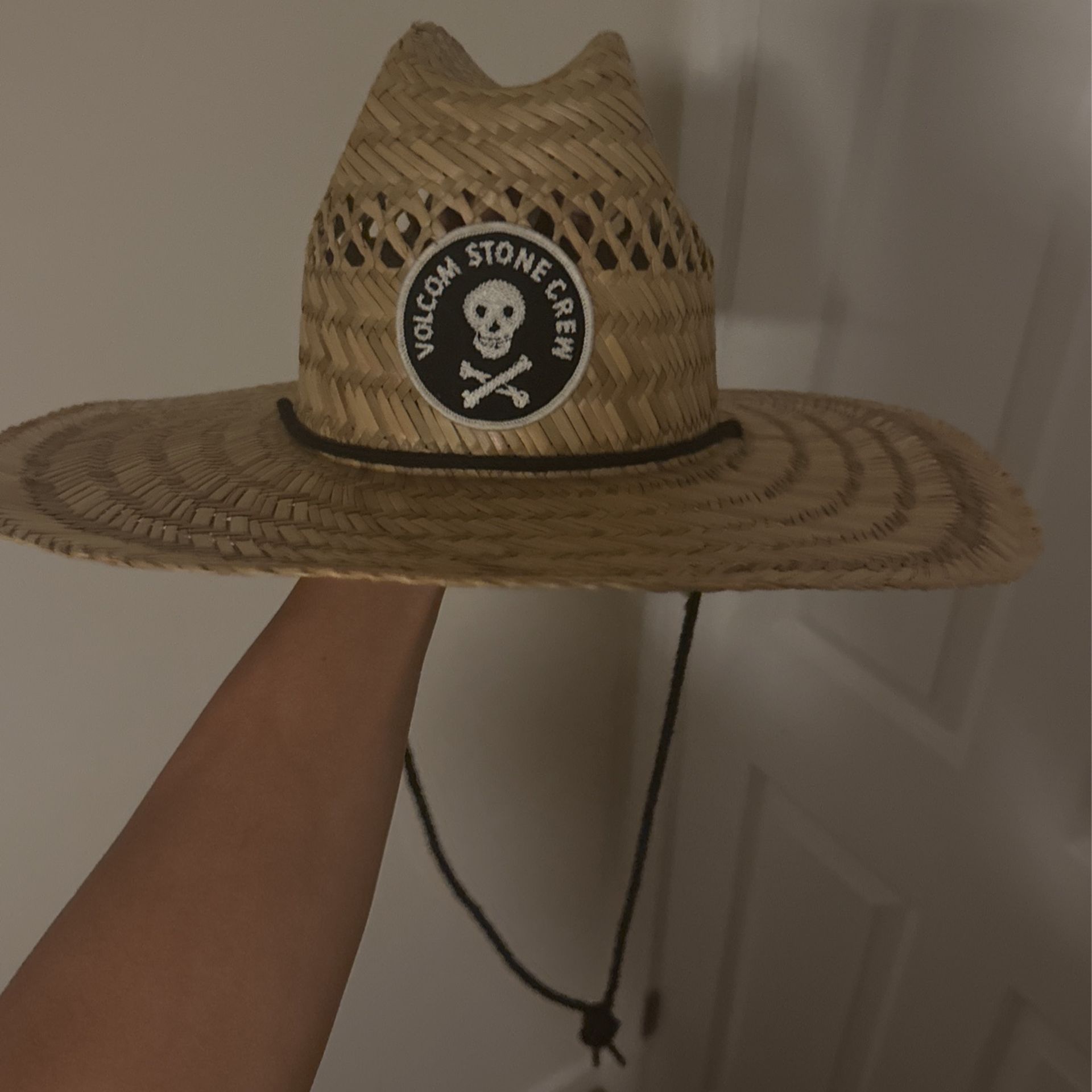 Volcom Straw Hat for Sale in Bell Canyon, California - OfferUp
