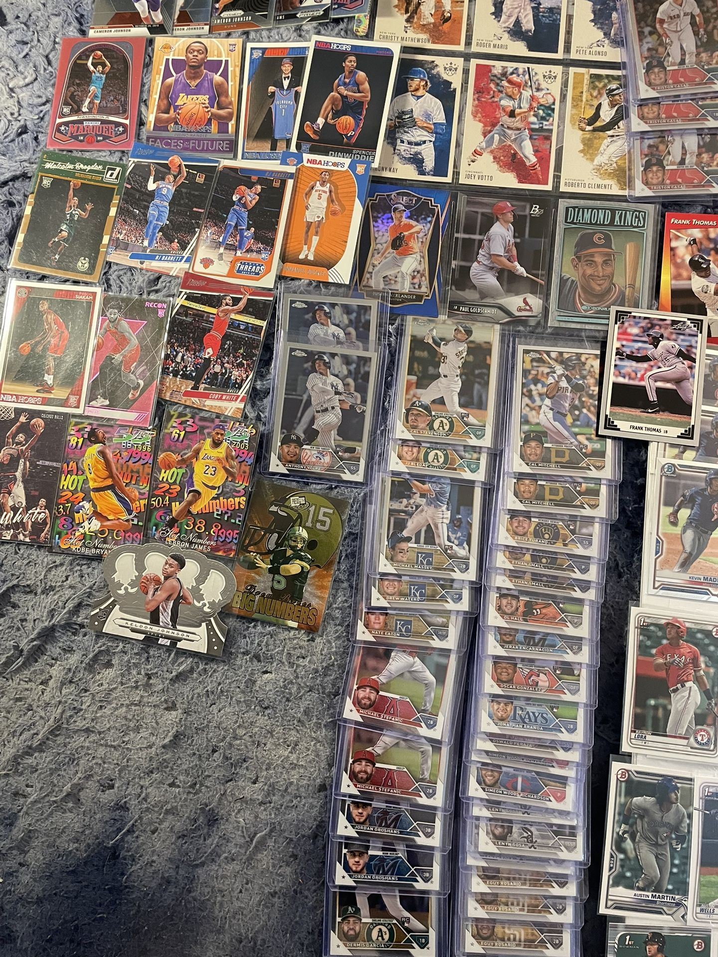 HUGE Sports Card Collection Lot w/ 2 Binders MLB NFL NBA Topps Panini ...