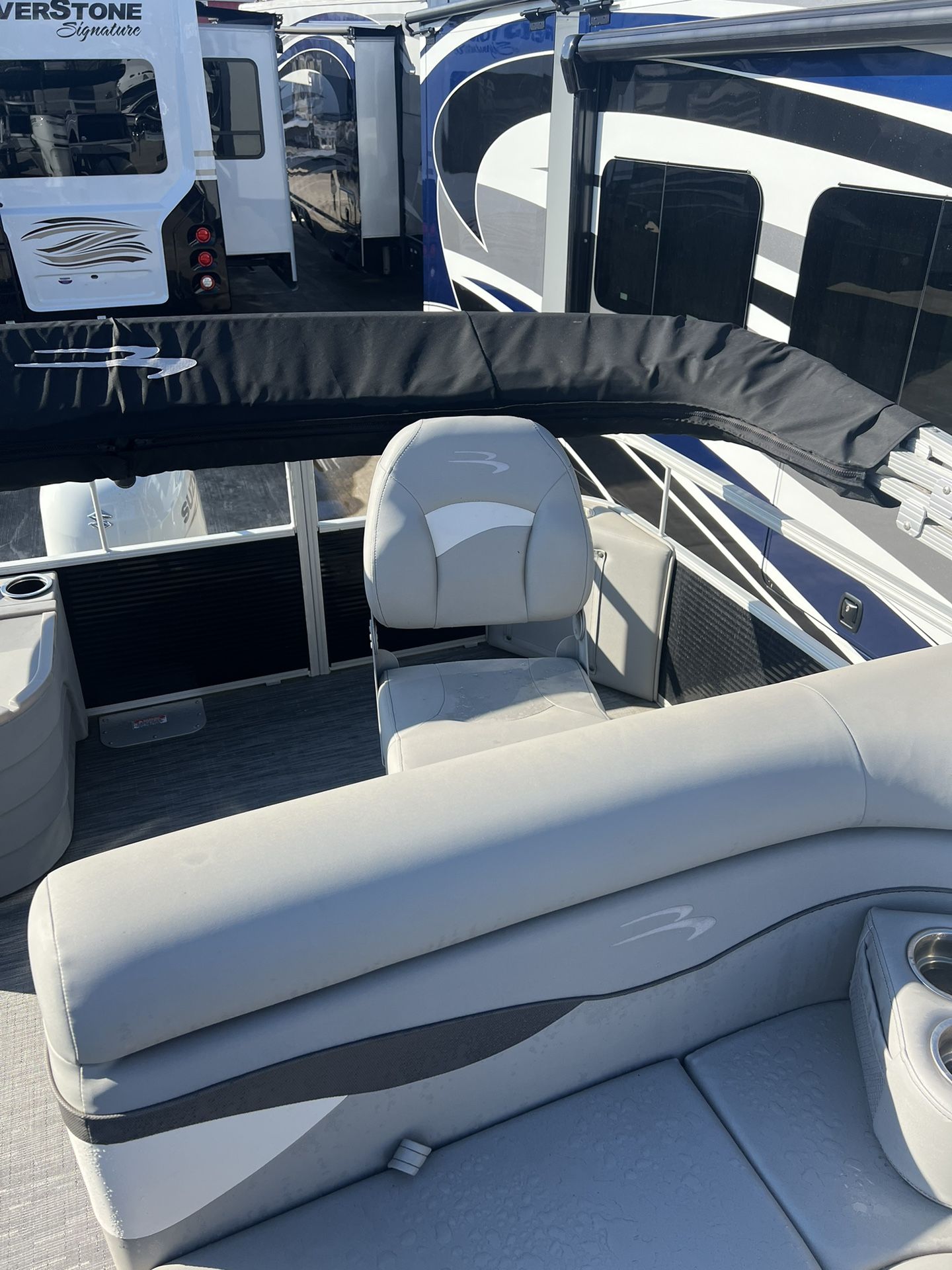 2022 Bennington 20sv for Sale in Donna, TX - OfferUp