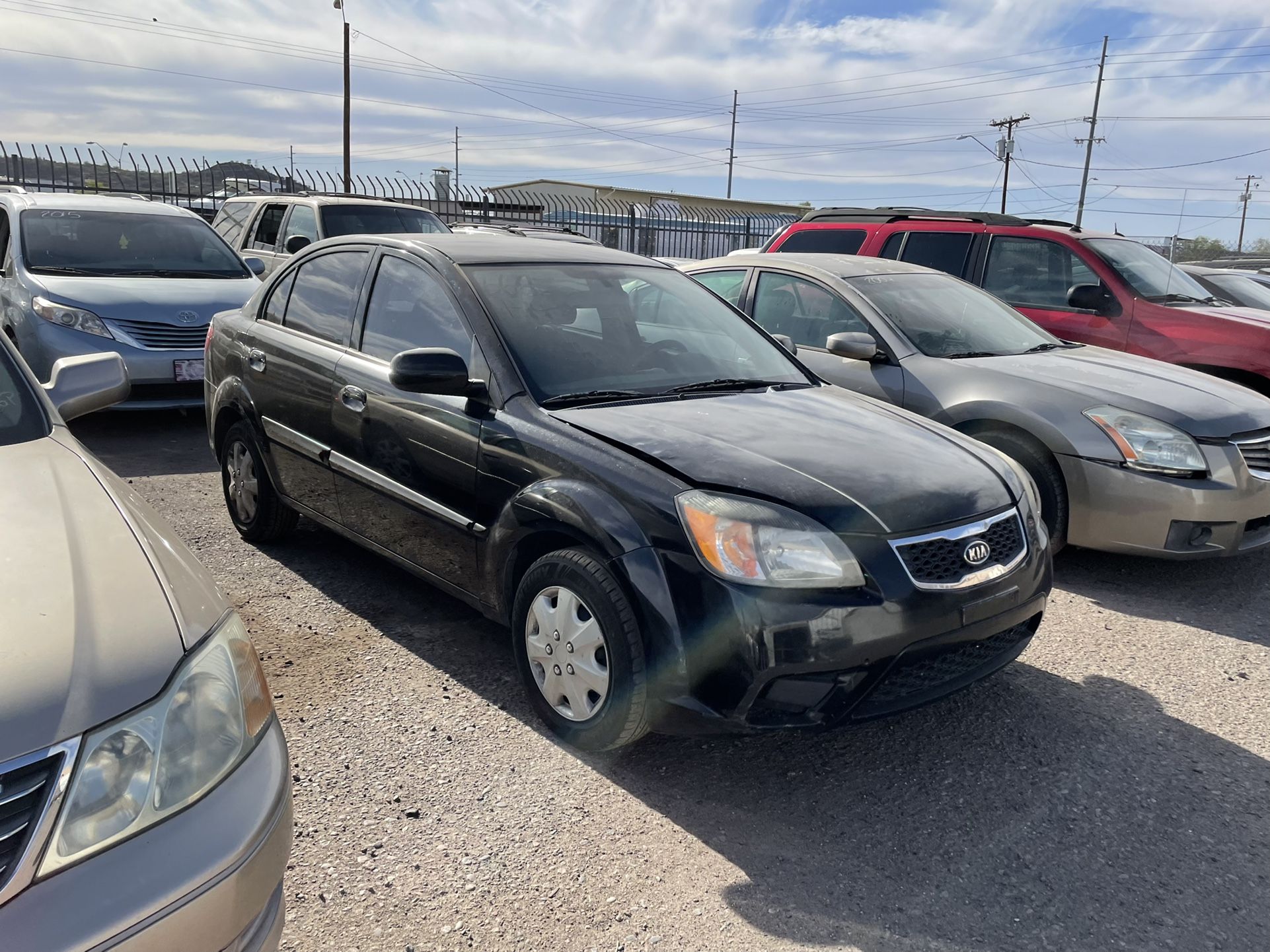 2004 Kia Rio for Sale in Phoenix, AZ - OfferUp