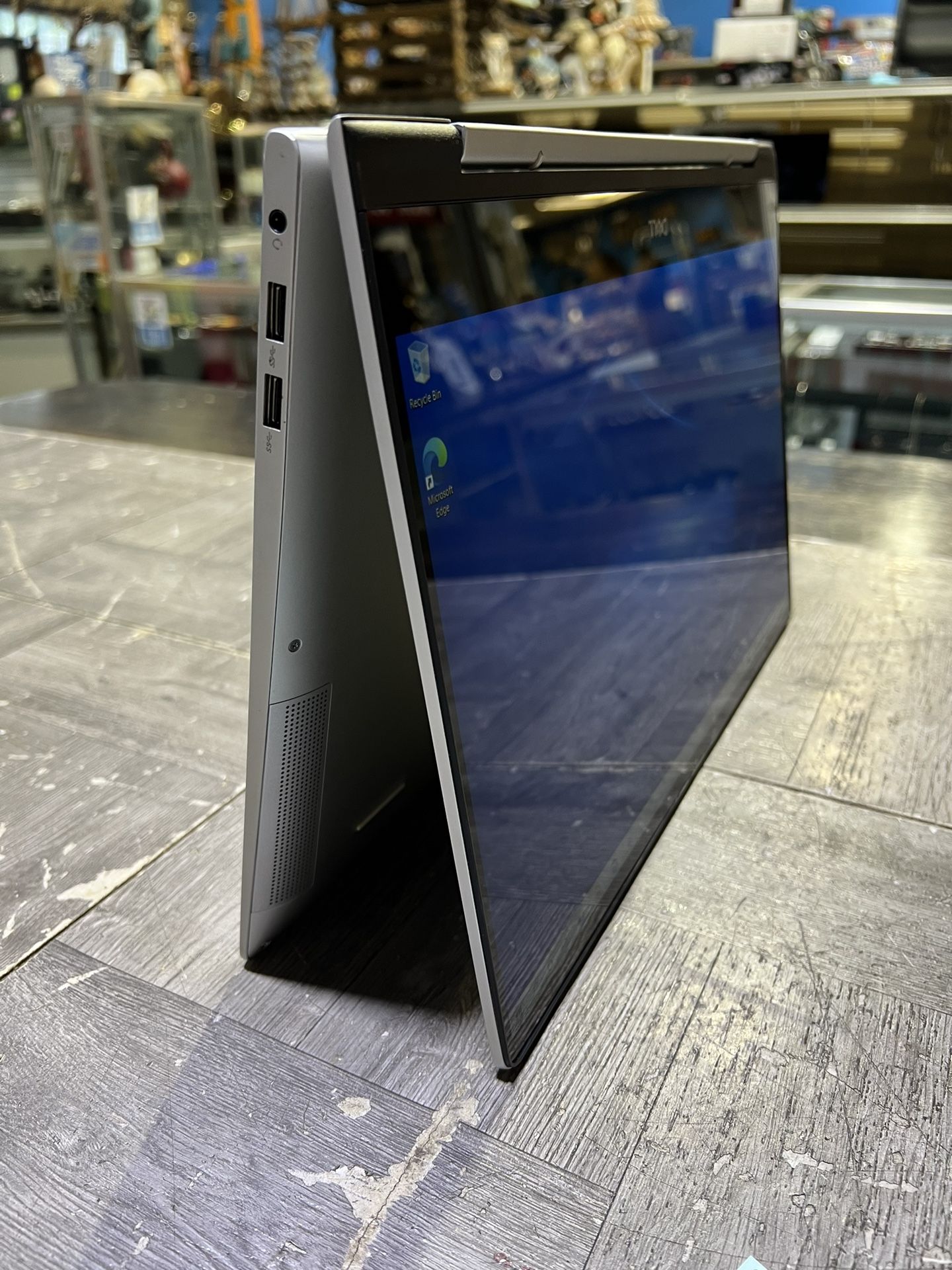 Dell laptop / Flip to tablet pick up only used good condition for Sale ...