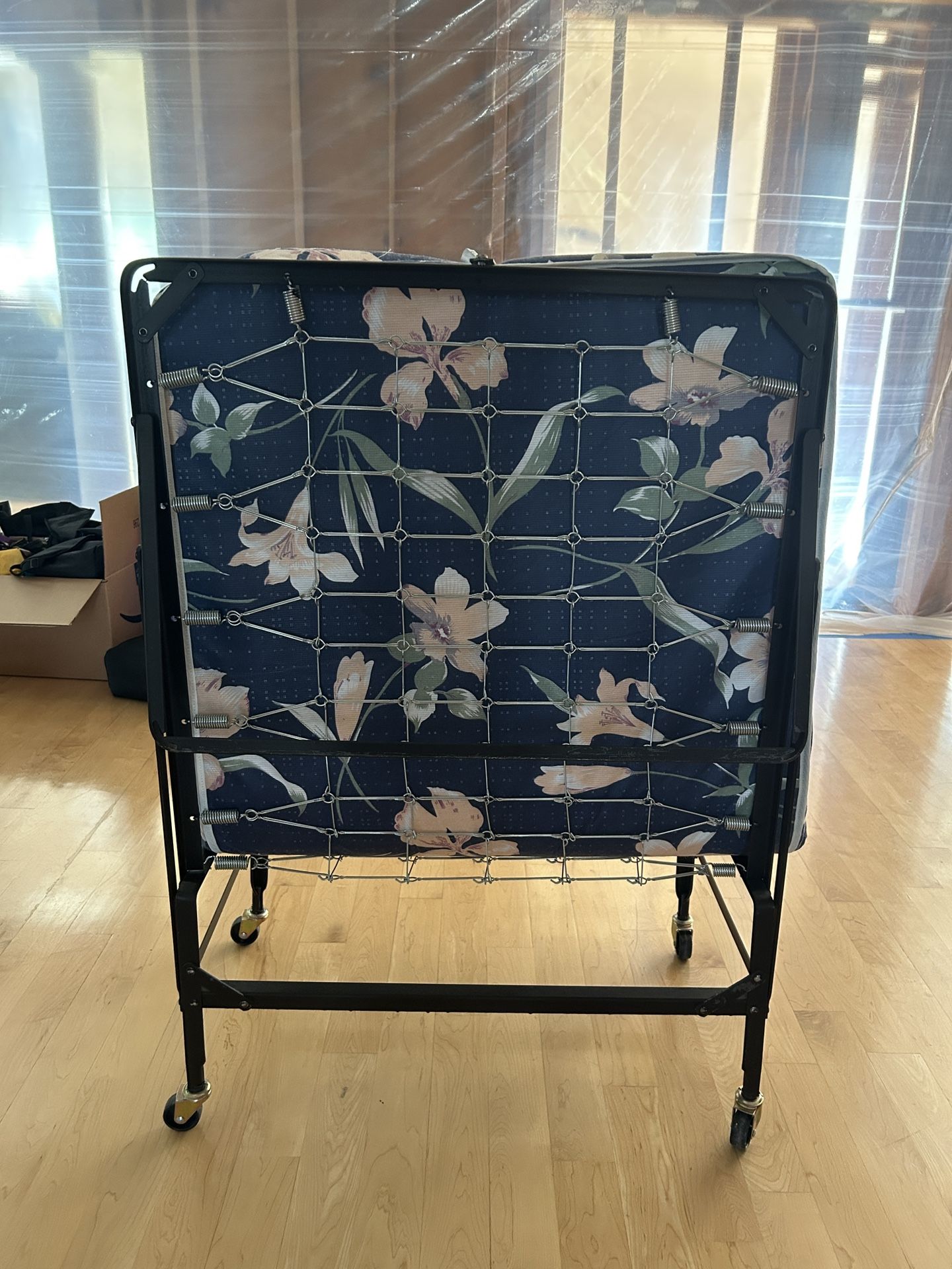 Folding Twin Sized Cot On Wheels for Sale in Arcadia, CA - OfferUp