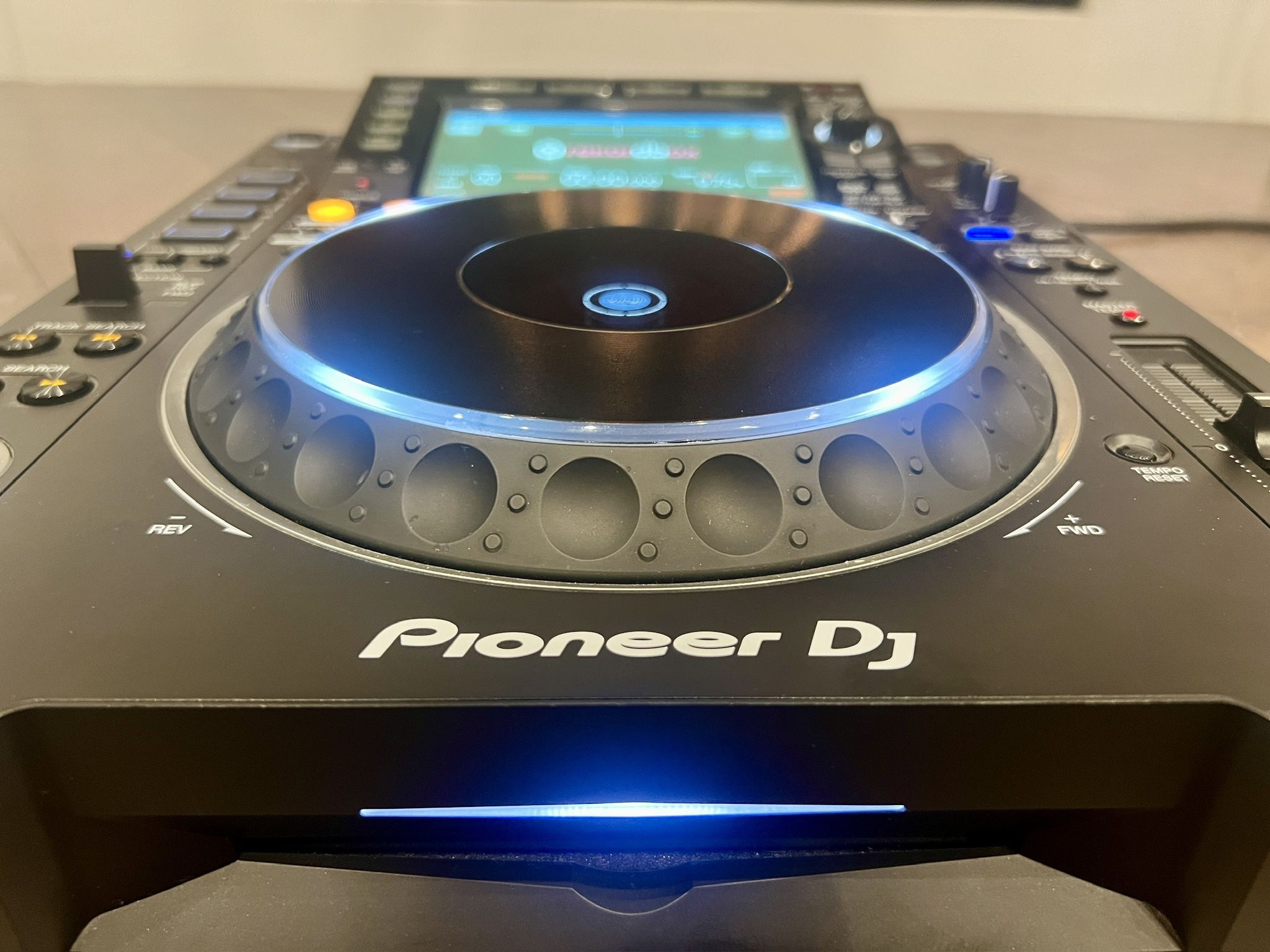 Pioneer CDJ-2000NXS2 $1900 OBO for Sale in Gardena, CA - OfferUp